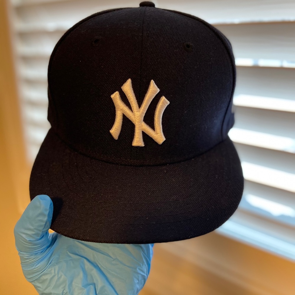 Authentic 59fifty New Era Fitted Caps - Gem